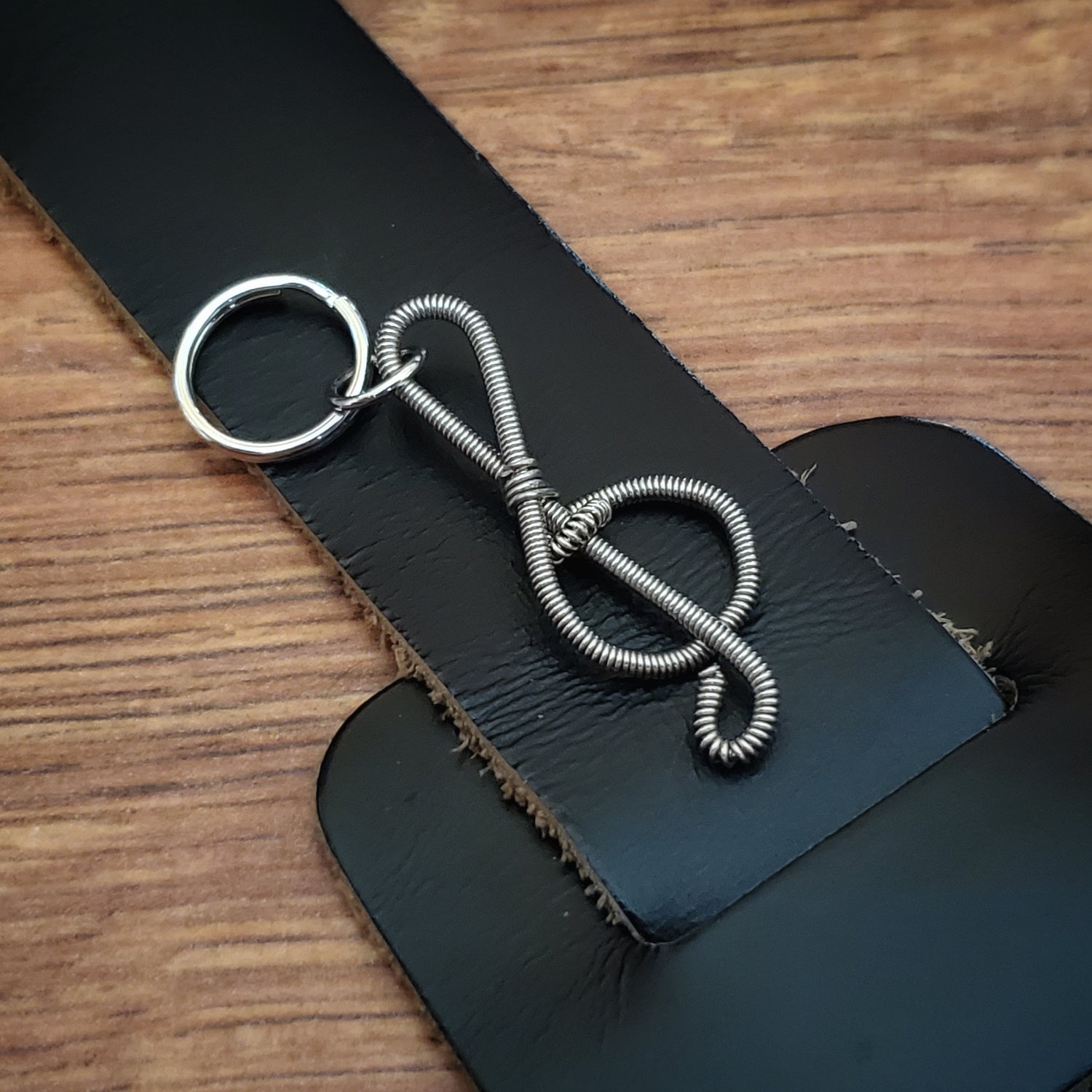 Jewelry and Gifts Upcycled from Musical Instruments Strings